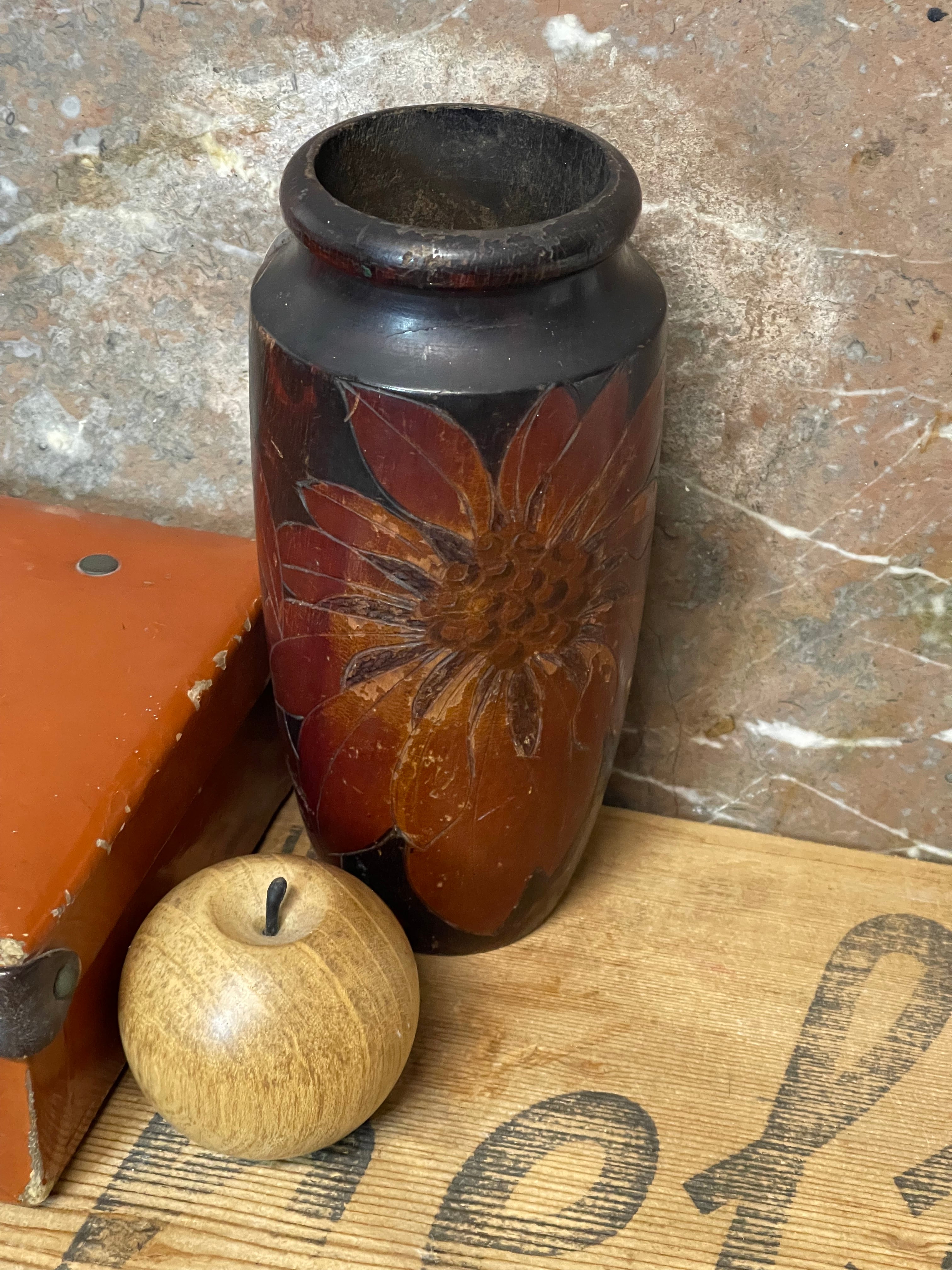 1930s Pokerwork Wooden Vase – Handcrafted Floral Design – Kitten Vintage